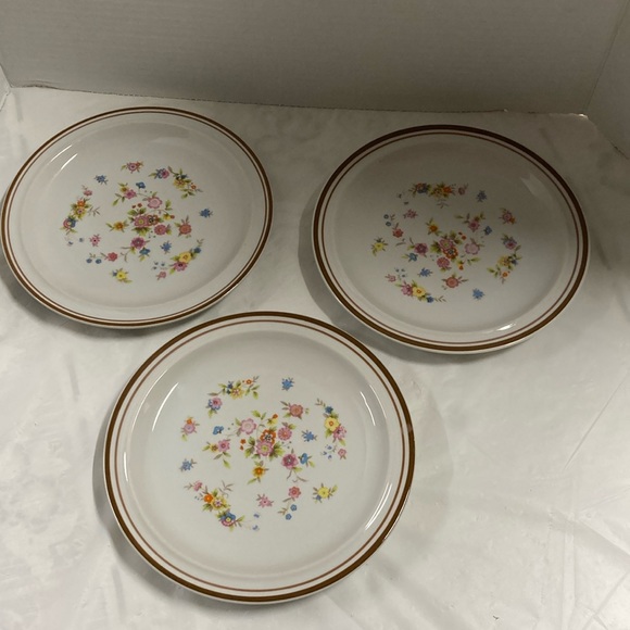 Colonial Stoneware | Dining | Colonial Stoneware Violet Salad Desert ...